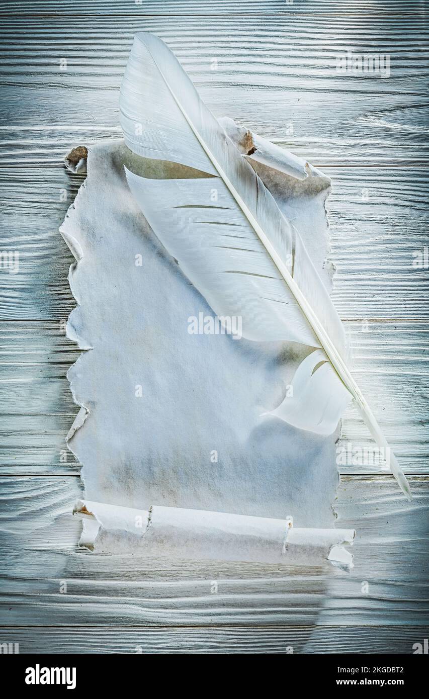 Paper scroll quill hi-res stock photography and images - Alamy