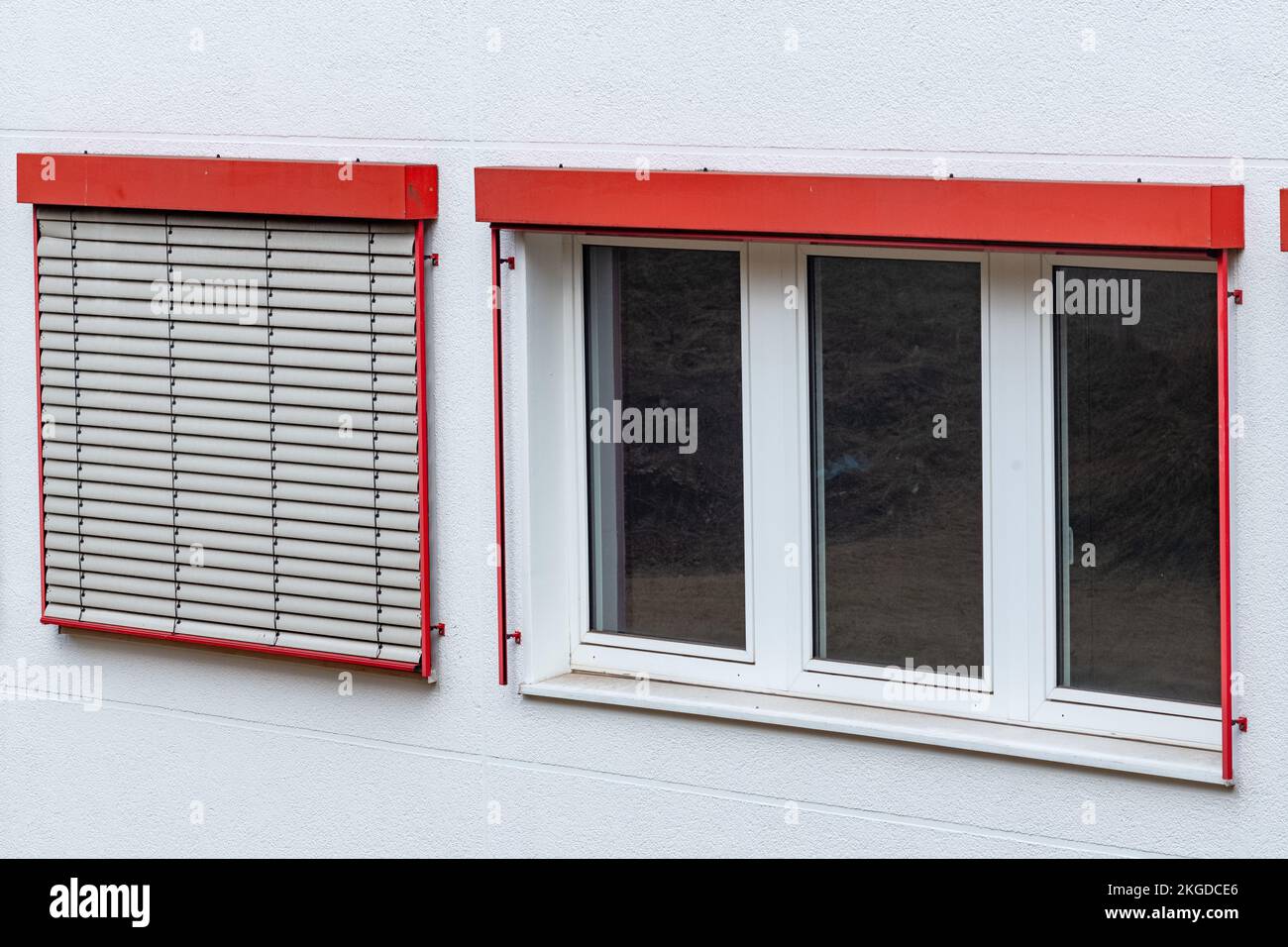 Line windows on white hi-res stock photography and images - Alamy