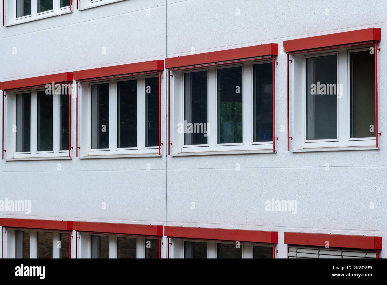 Line windows on white hi-res stock photography and images - Alamy