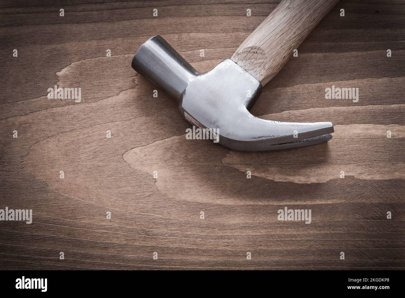 Claw hammer image hi-res stock photography and images - Alamy