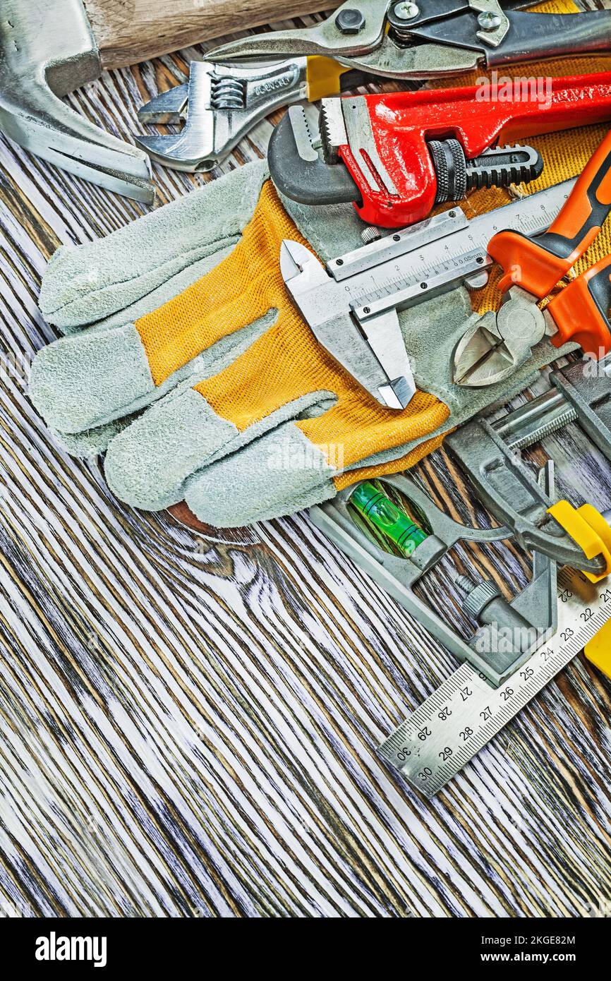 Vintage leather cutter tools hi-res stock photography and images - Alamy