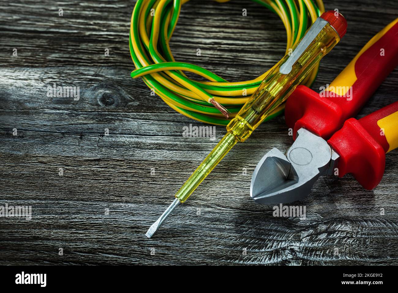 Insulated electric nippers hi-res stock photography and images - Alamy