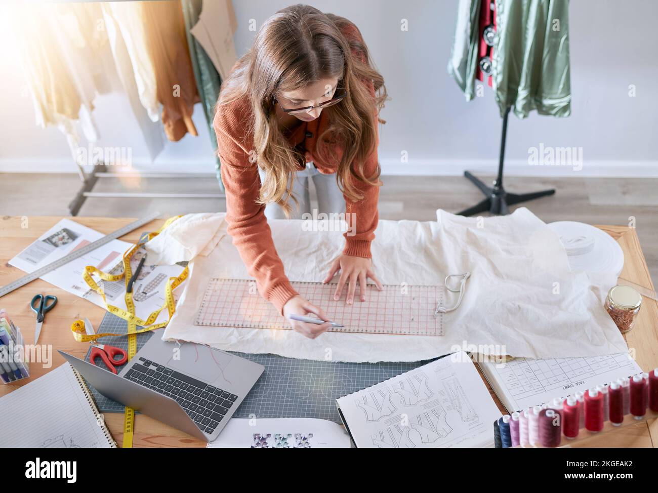 Laptop manufacturing process hi-res stock photography and images - Alamy
