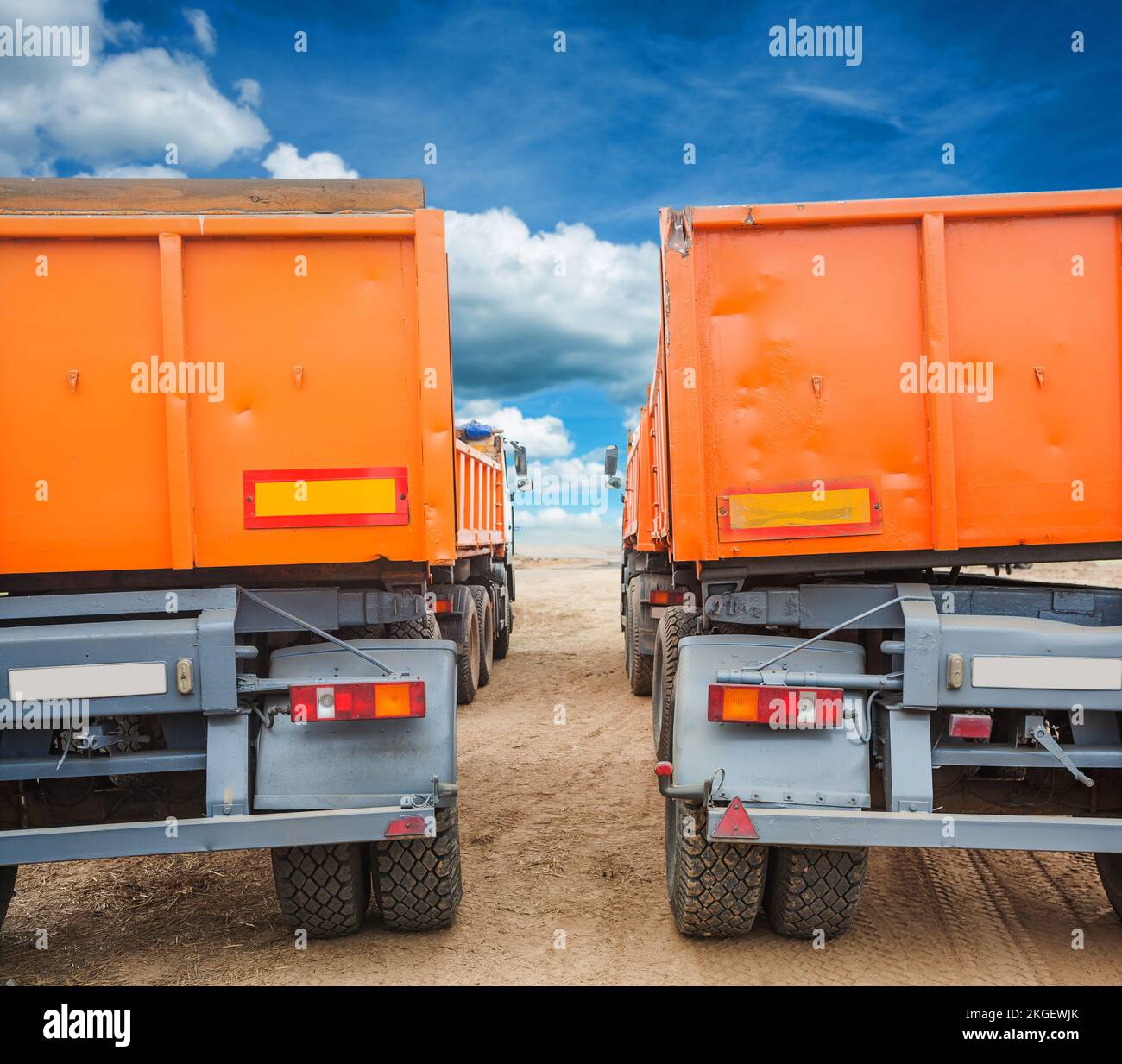 Rear view tipper truck hi-res stock photography and images - Alamy