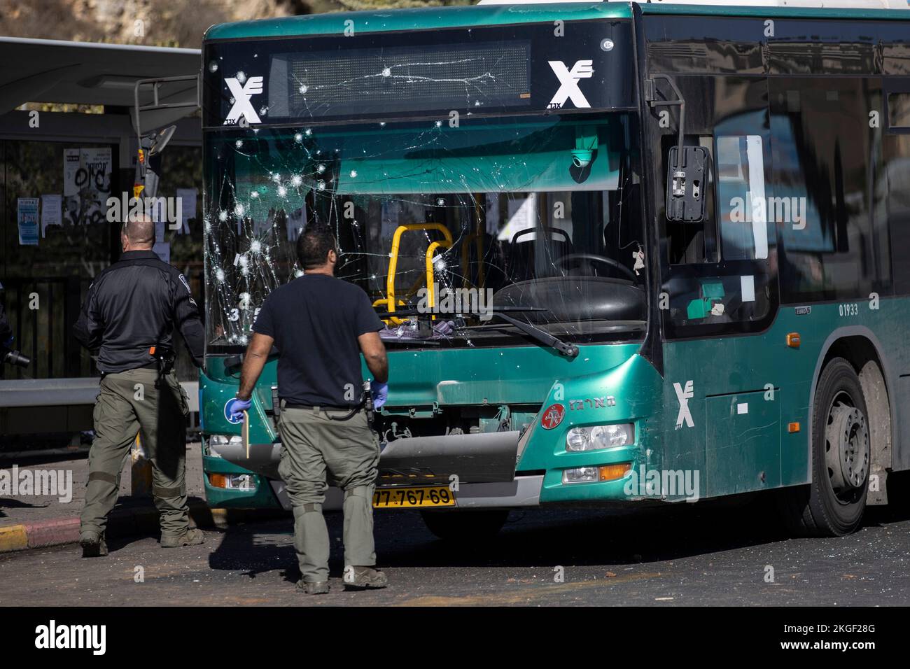 Jerusalem, Israel. 23rd Nov, 2022. Israeli security forces and forensic ...