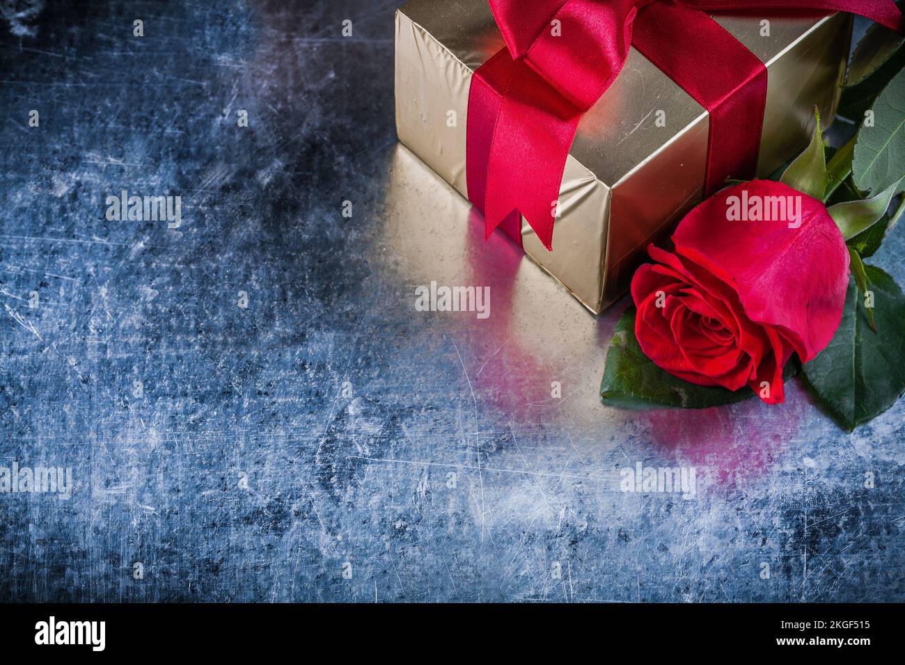 Set of red rose present box on scratched metallic background Stock ...