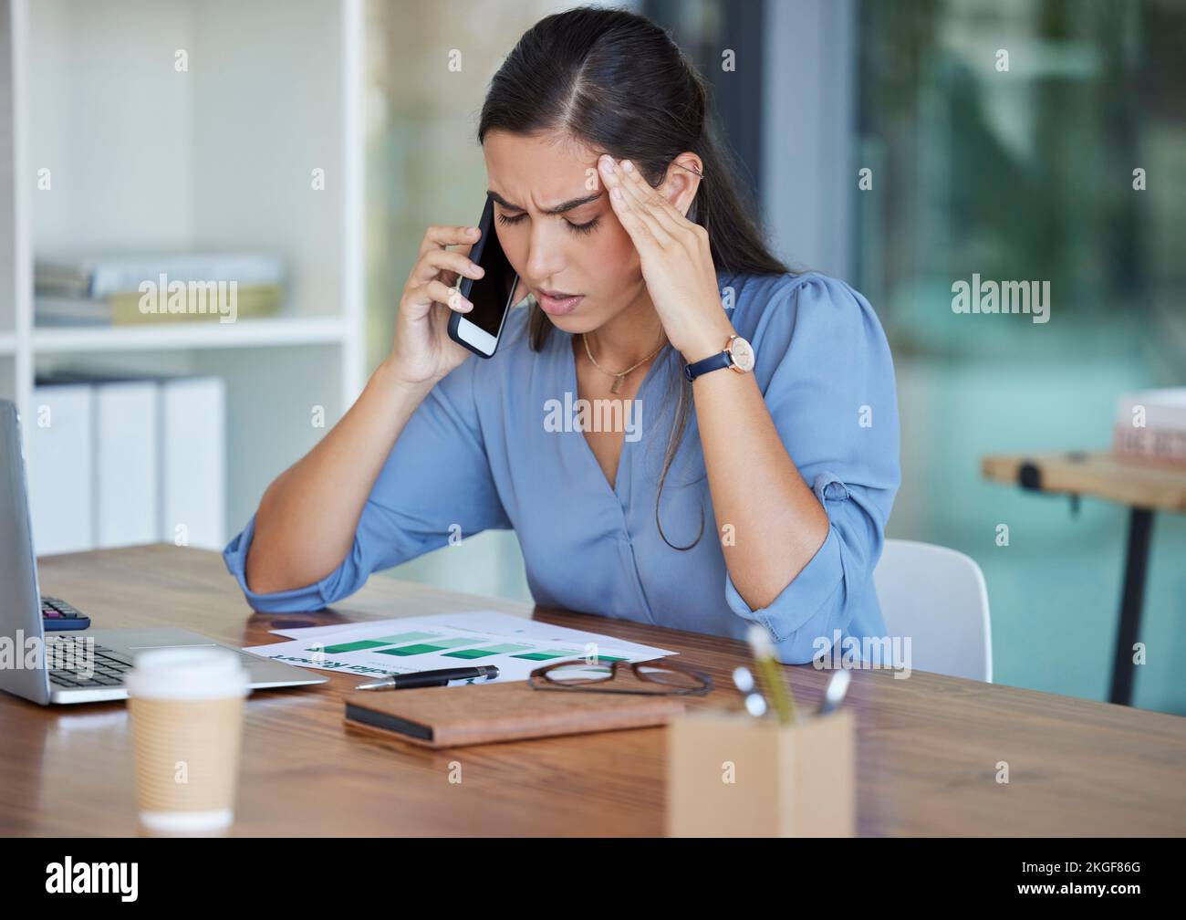 Business headache documents hi-res stock photography and images - Alamy