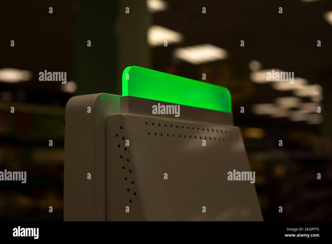 Green light payment device. Device for paying for purchases. Store ...