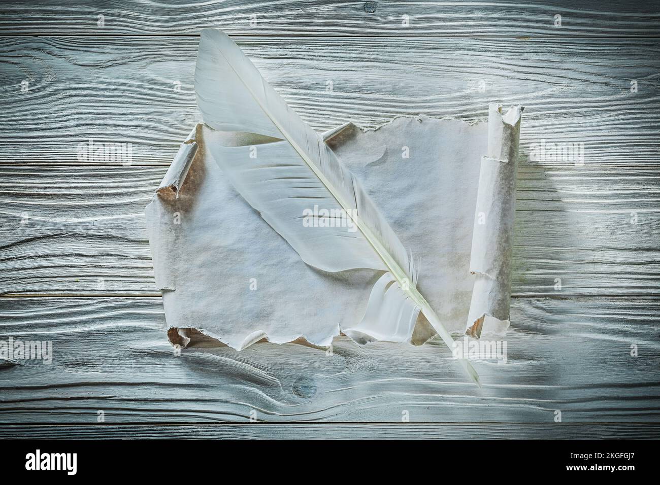 Vintage paper roll quill hi-res stock photography and images - Alamy
