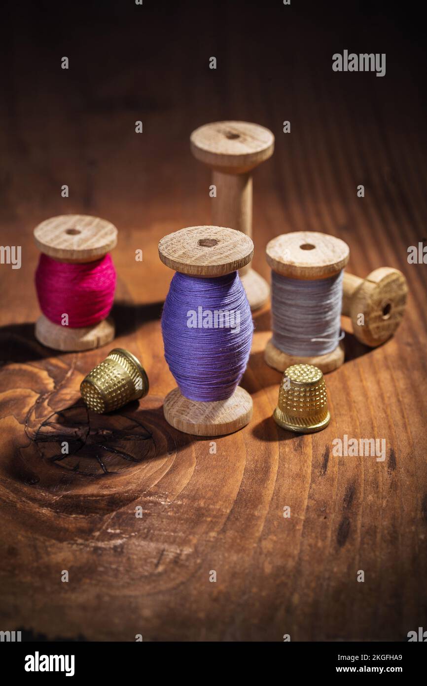 Vintage sewing items hi-res stock photography and images - Alamy