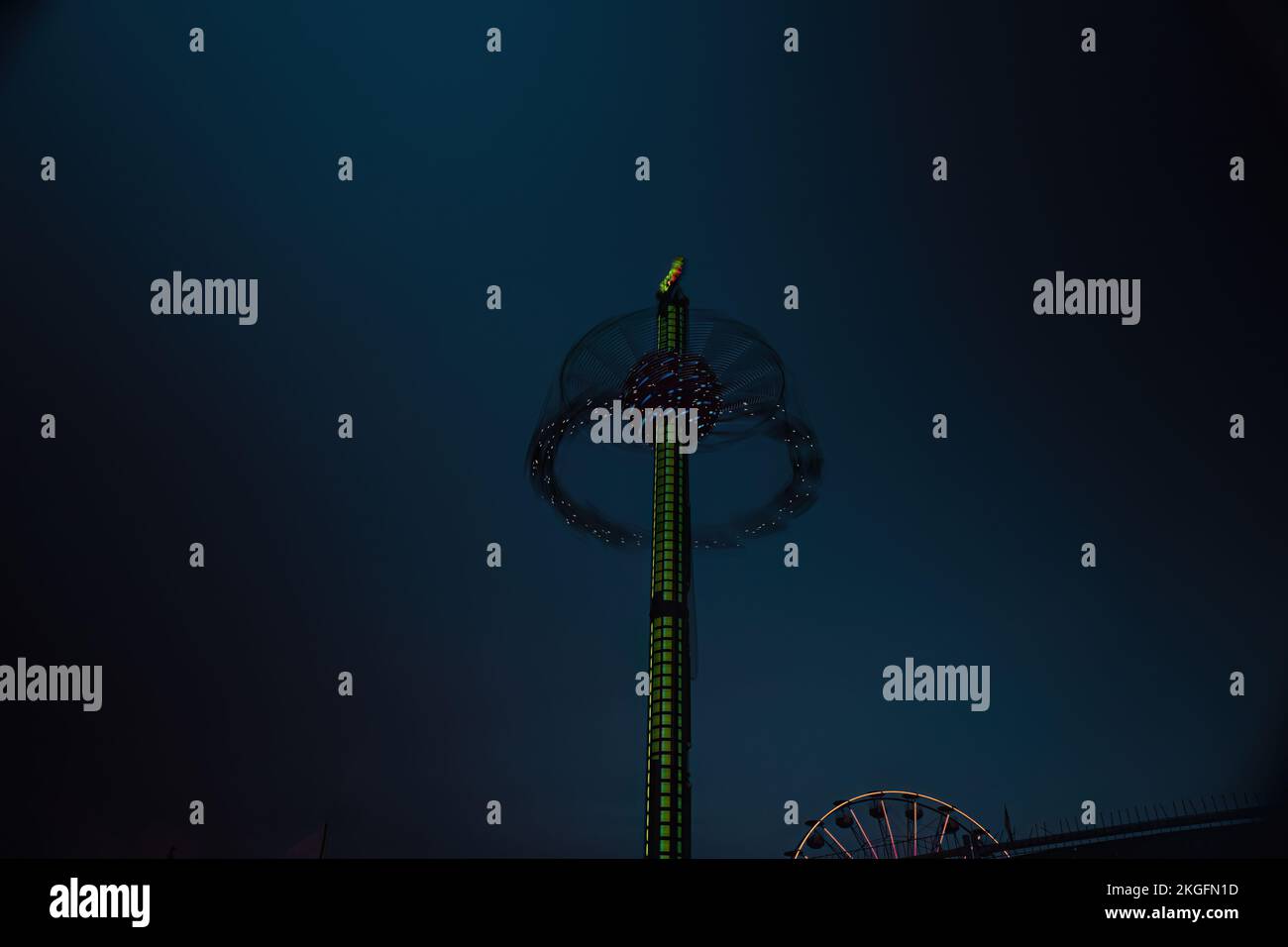 Fun fair at night hi-res stock photography and images - Alamy