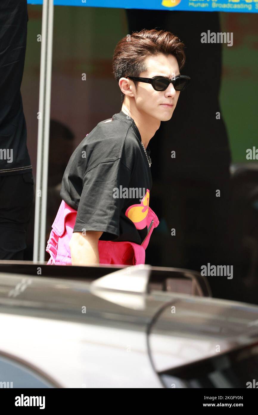 Chinese actor and basketball player Dylan Wang appeared at the Hunan ...