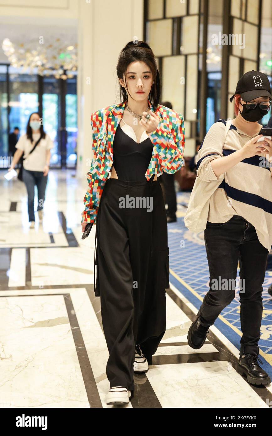 Chinese singer and actress Yu Yan appeared at Shanghai Fashion Week in ...