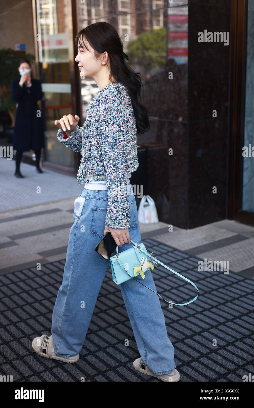 Chinese actress Zhao Yingzi appeared in a hotel in Changsha City, south ...