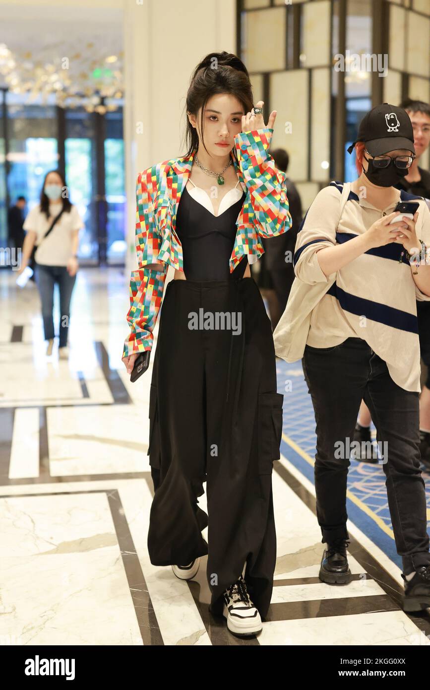 Chinese singer and actress Yu Yan appeared at Shanghai Fashion Week in ...