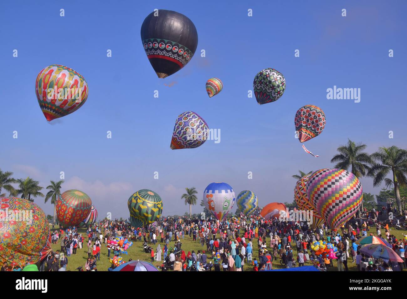 traditional hot air balloon festival in celebrating Eid al-Fitr in ...
