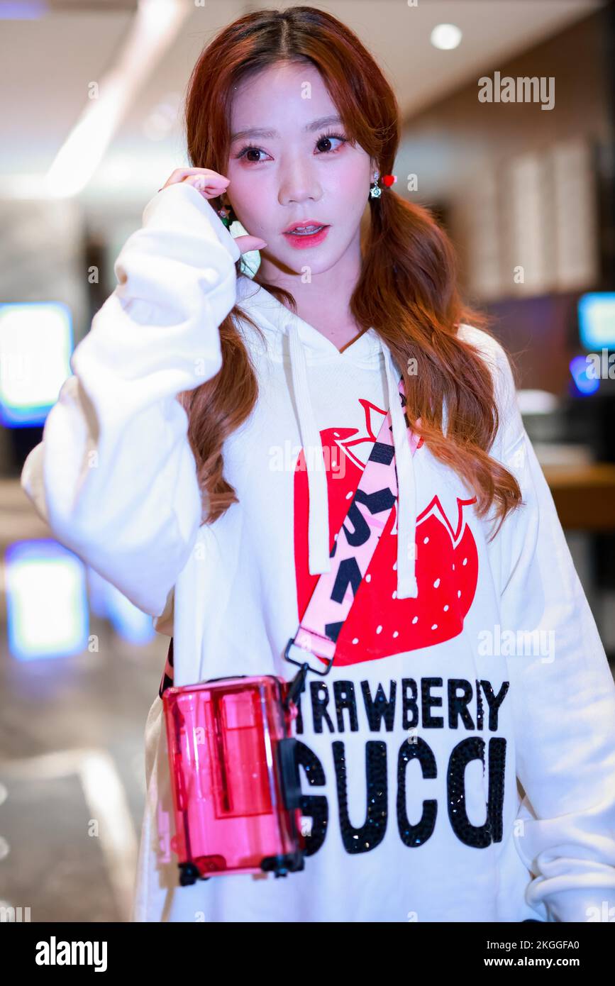 Chinese singer Zhang Zining came off work in Shanghai, China, 12 ...