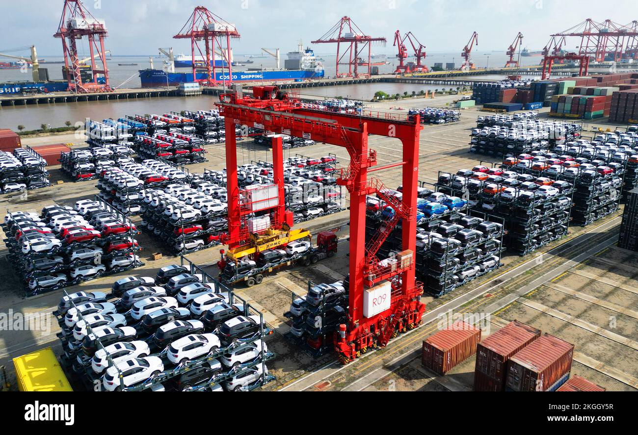 SUQIAN, CHINA - NOVEMBER 23, 2022 - A batch of vehicles are about to be ...