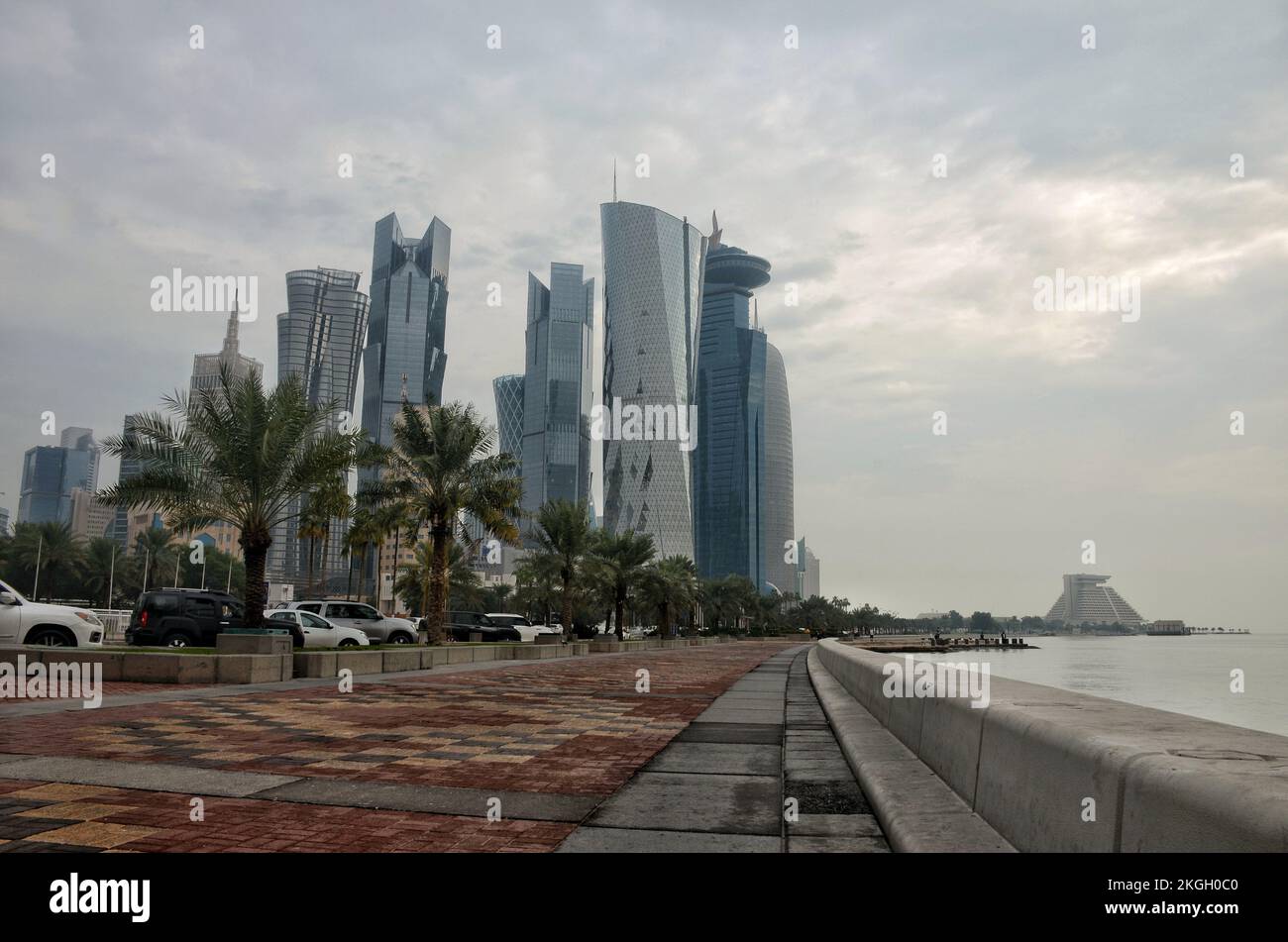 doha qatar cityscape Stock Photo - Alamy