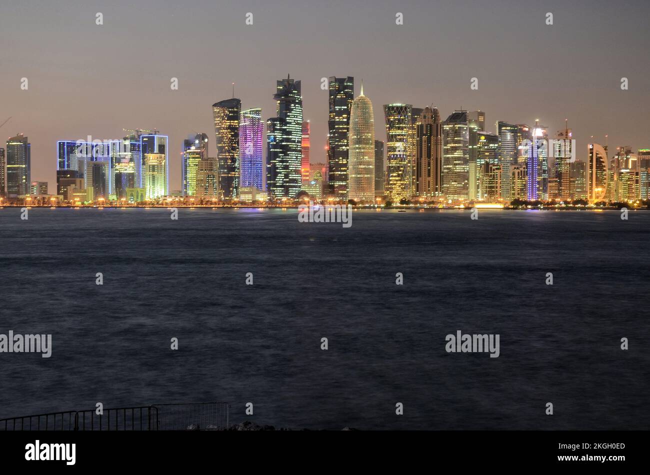doha qatar cityscape Stock Photo - Alamy