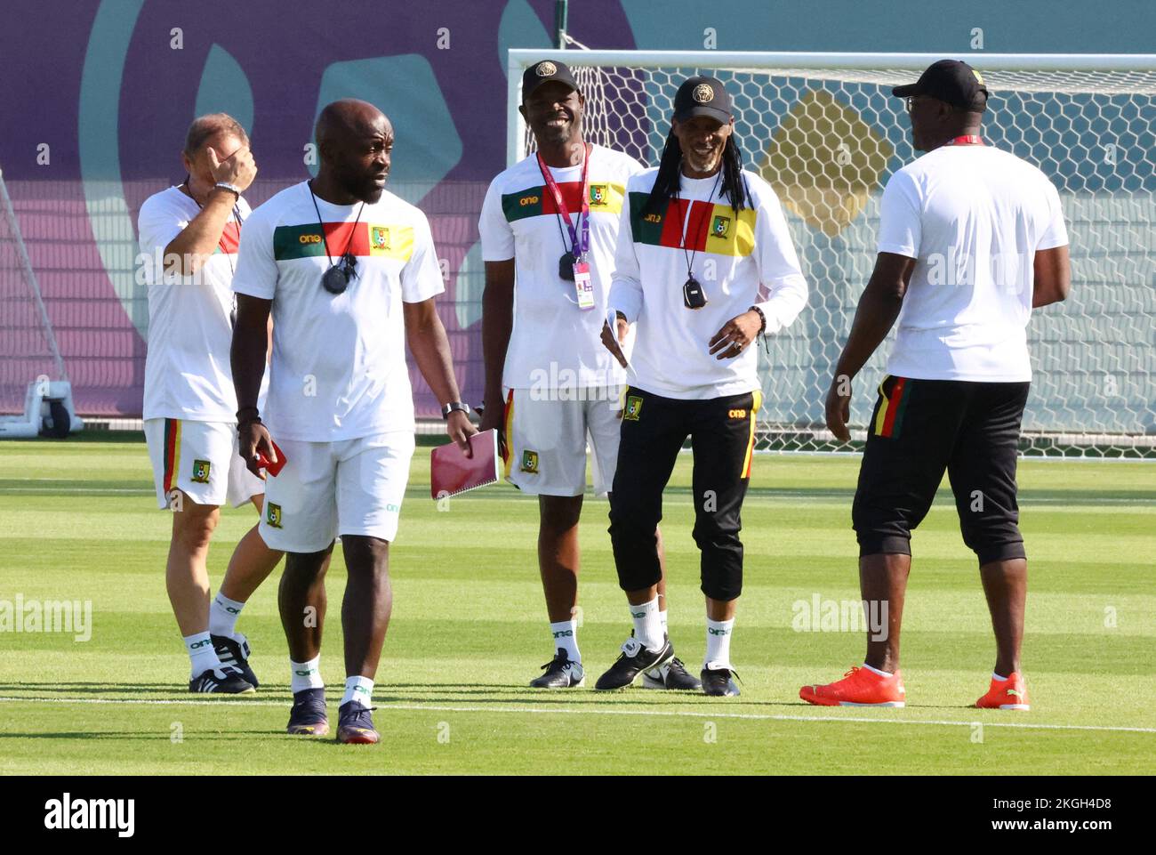 Cameroon assistant coach hi-res stock photography and images - Alamy