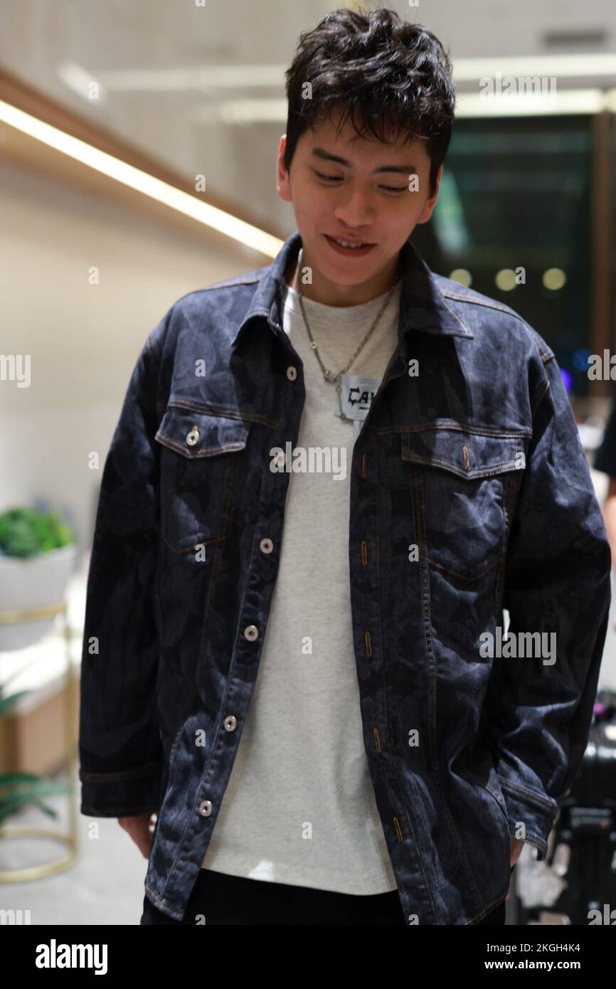 Taiwanese actor Darren Wang Talu came off work in Changsha City, south ...