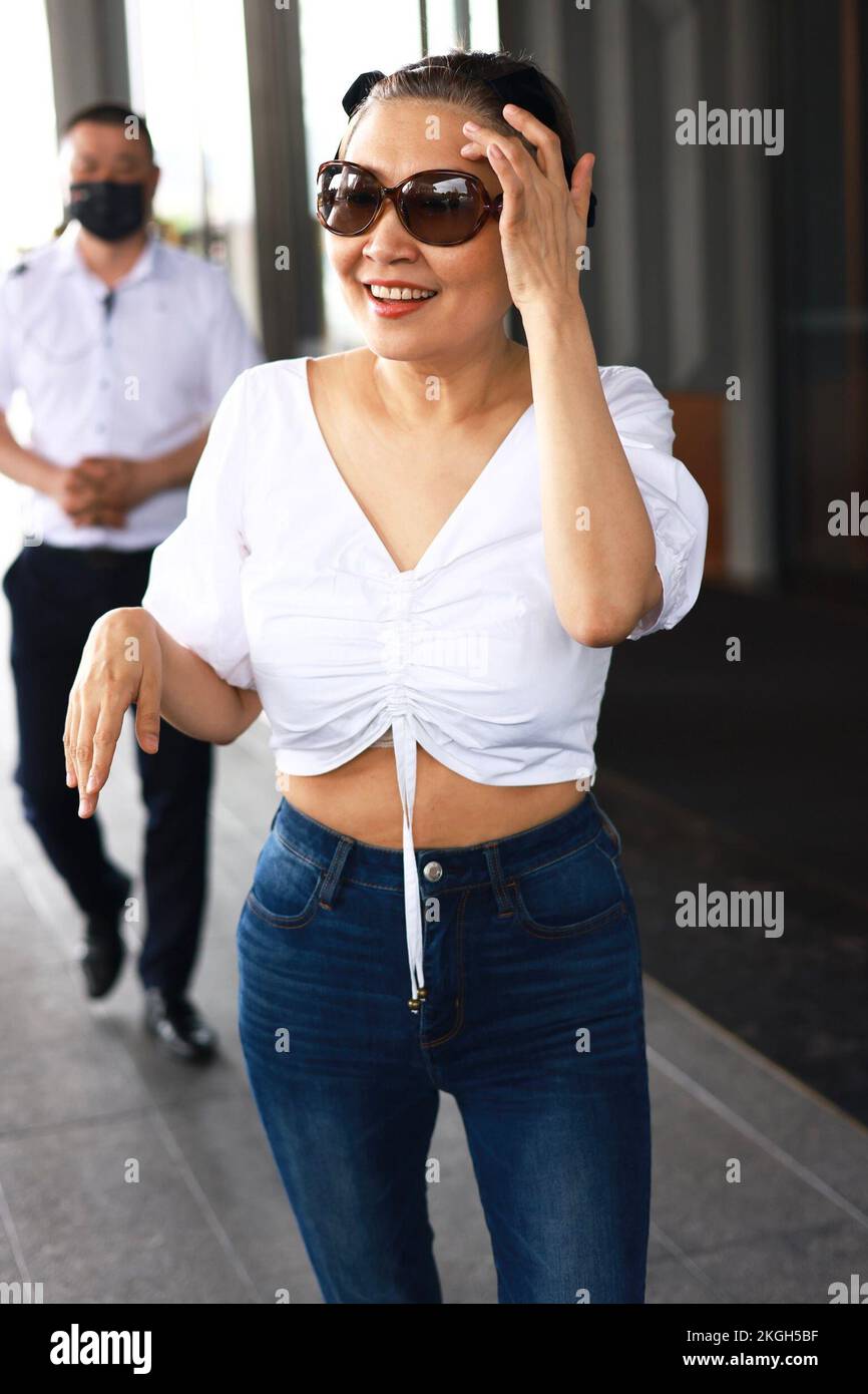 Chinese singer Zhang Qiang appeared at a hotel in Changsha City, south ...