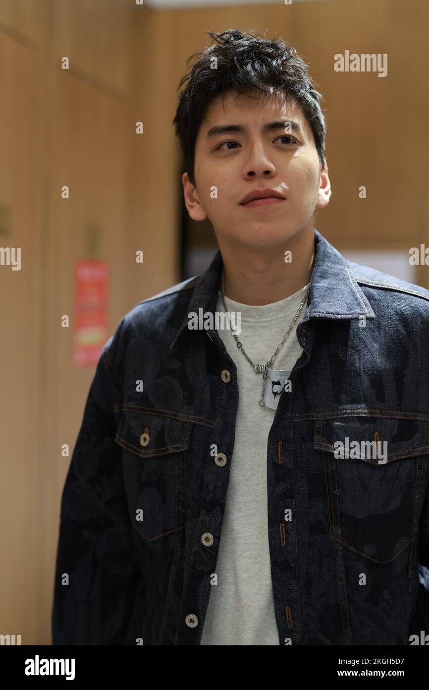 Taiwanese actor Darren Wang Talu came off work in Changsha City, south ...