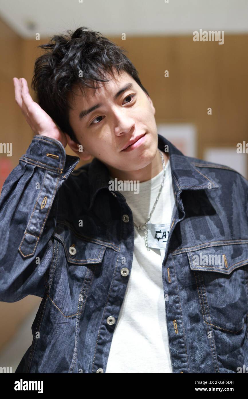 Taiwanese actor Darren Wang Talu came off work in Changsha City, south ...