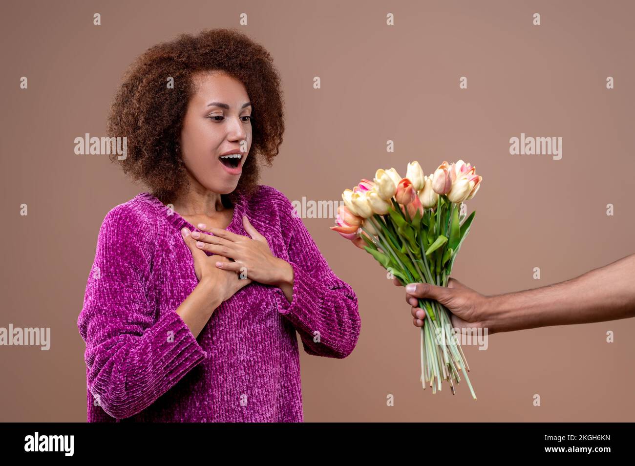 Excited pretty woman receiving hi-res stock photography and images - Alamy