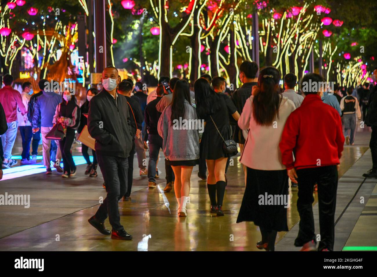 The Tang Dynasty Culture Show at the Great Tang All Day Mall in XI'an ...