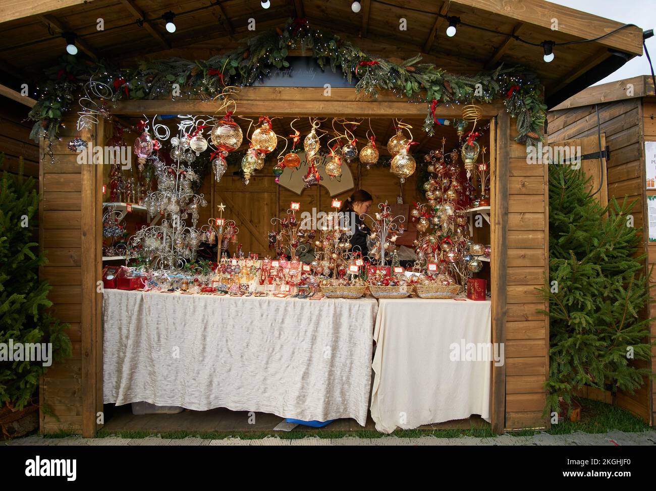 Stall at a Christmas market in Derbyshire, UK Stock Photo - Alamy