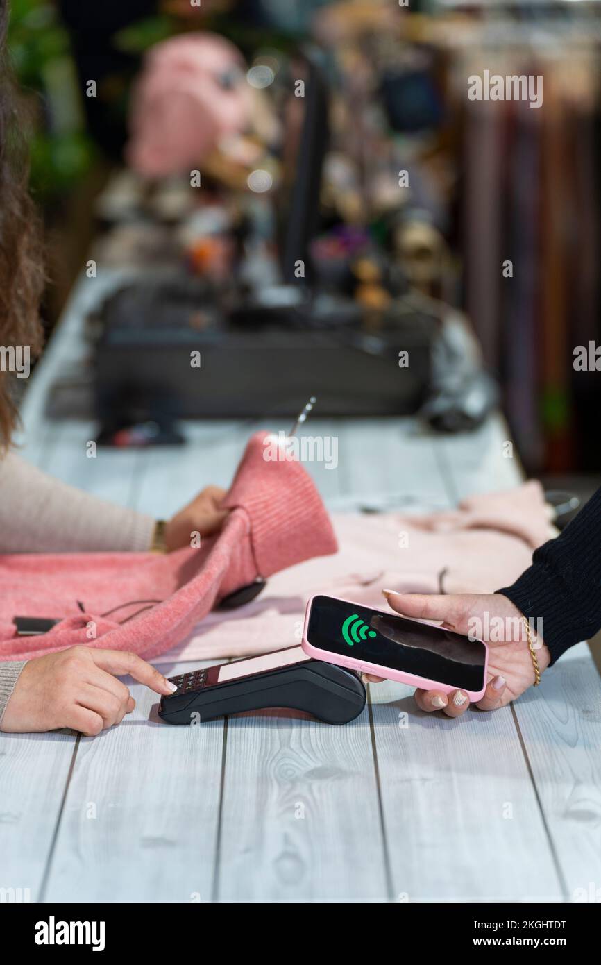 Customer bank transaction counter hi-res stock photography and images ...