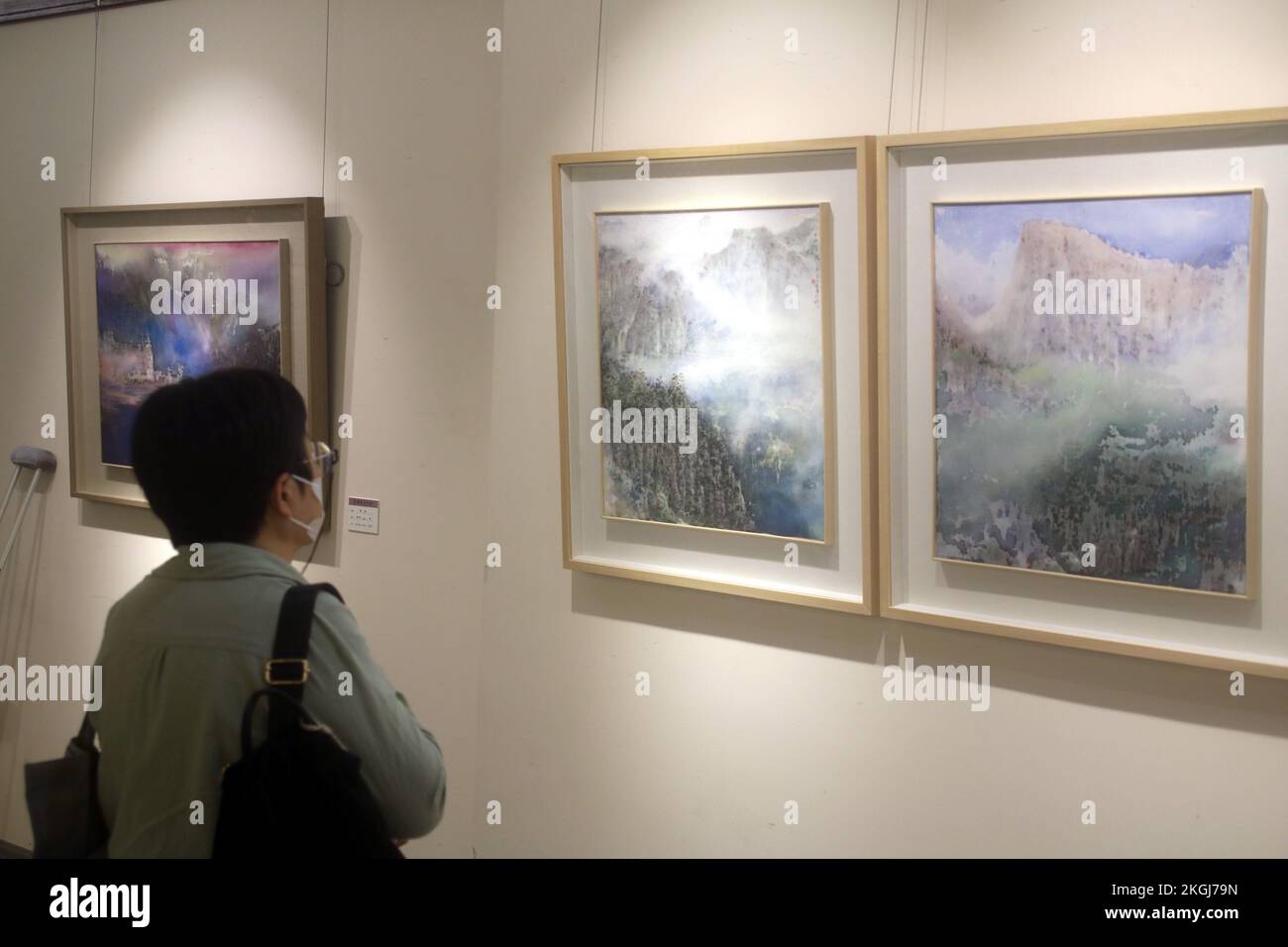 An ink and Silk Painting Exhibition was held at Binlong Art Museum in ...