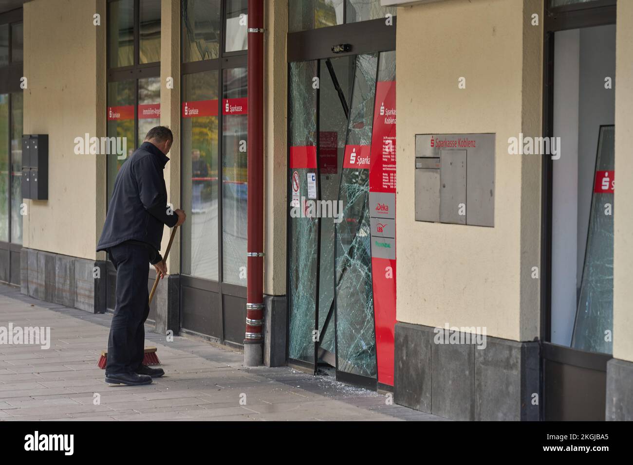 Koblenz, Germany. 23rd Nov, 2022. After the detonation of an ATM in the ...