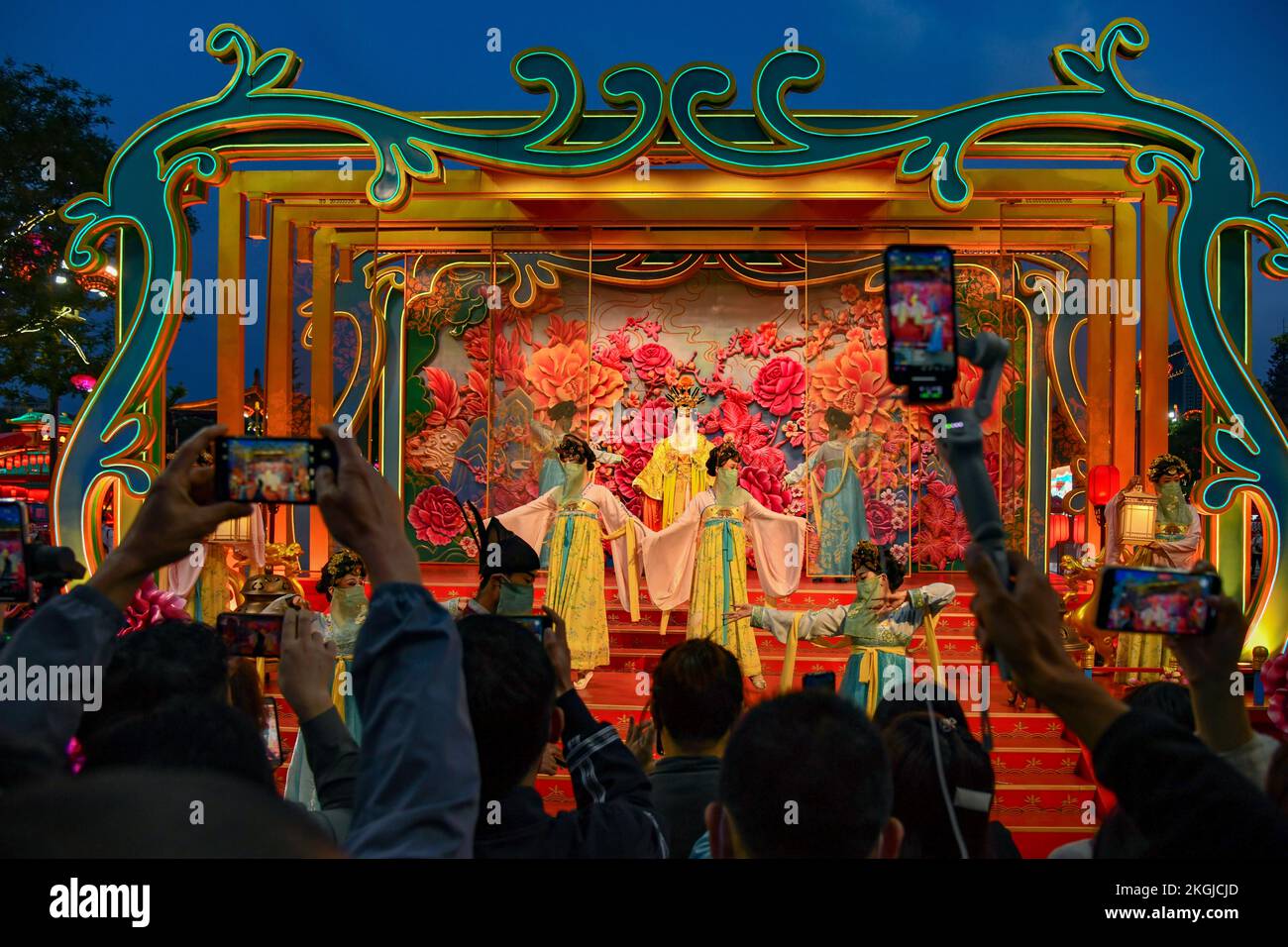 The Tang Dynasty Culture Show at the Great Tang All Day Mall in XI'an ...