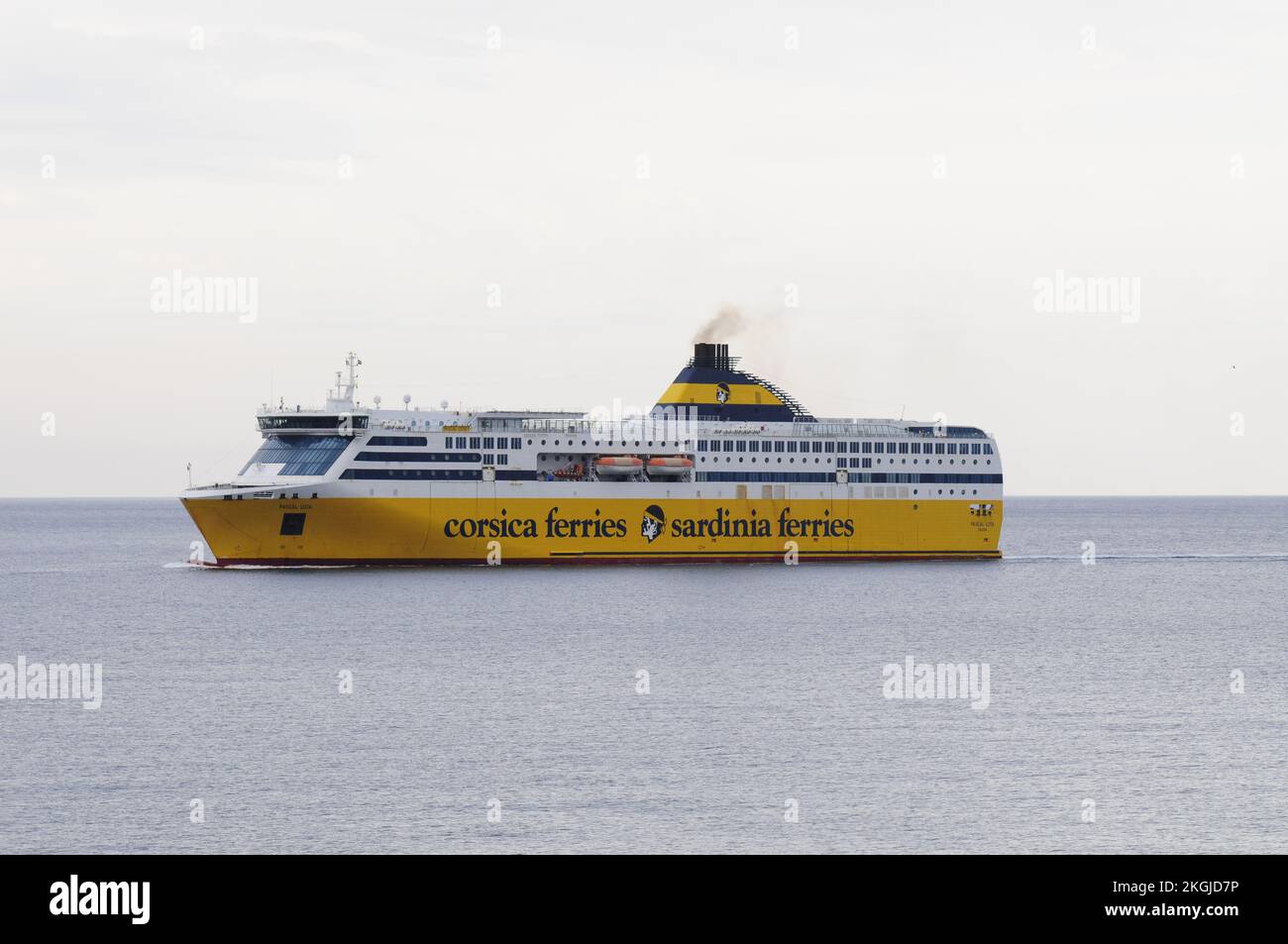 National ferries company ferry hi-res stock photography and images - Alamy