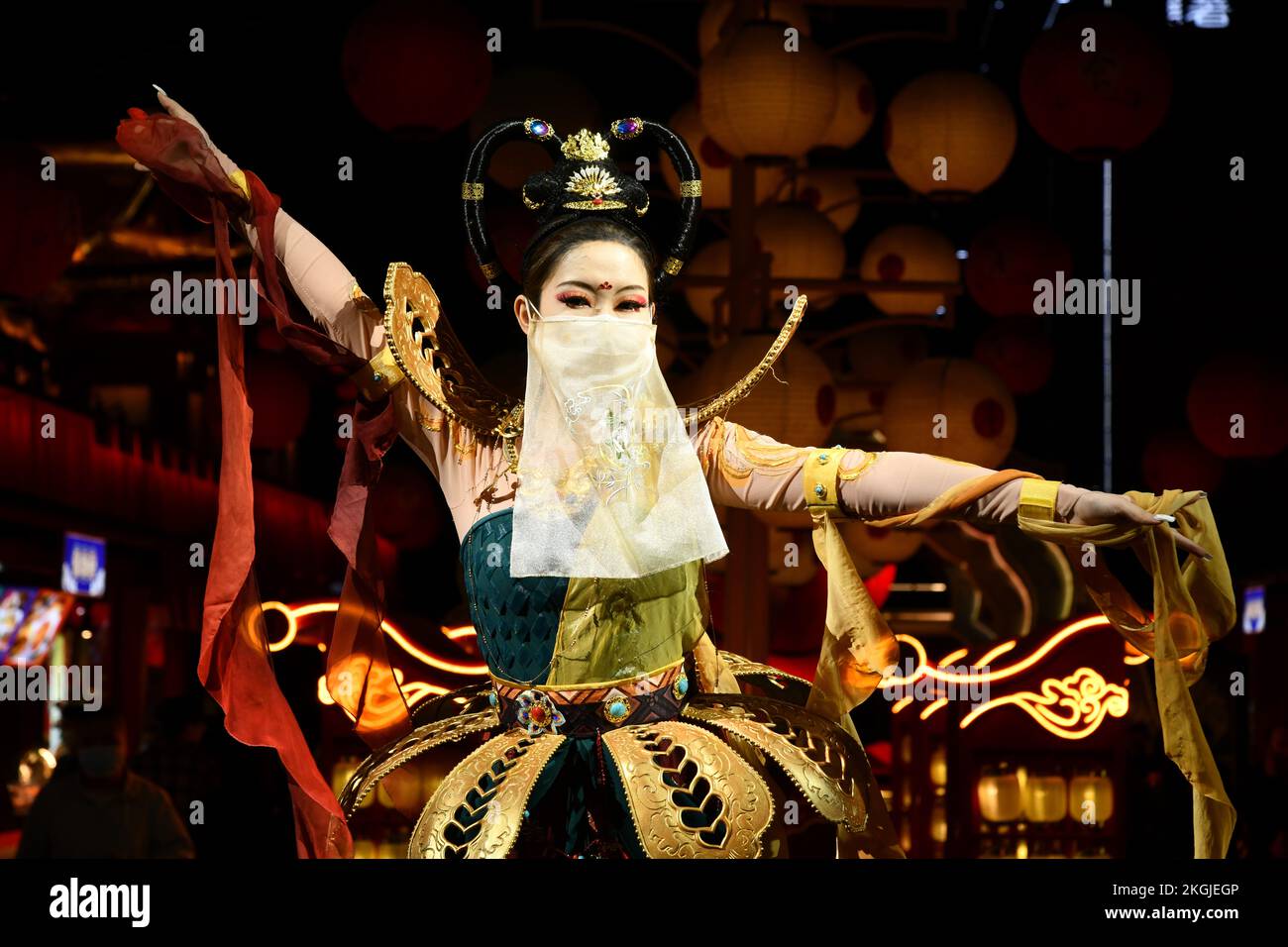 The Tang Dynasty Culture Show at the Great Tang All Day Mall in XI'an ...