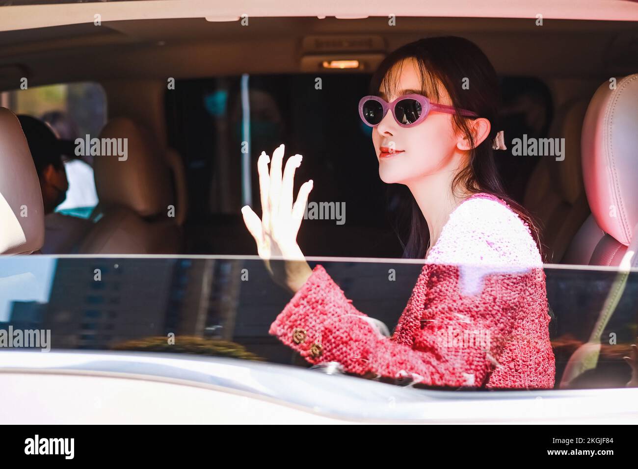 Chinese actress Zhao Yingzi appeared in a hotel in Changsha City, south ...
