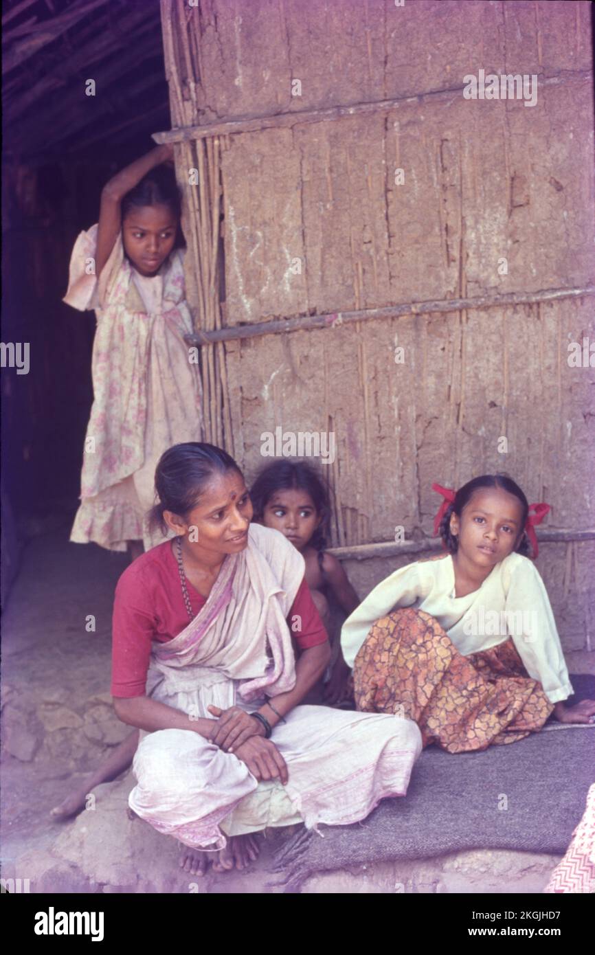 Family sitting on floor india hi-res stock photography and images - Alamy