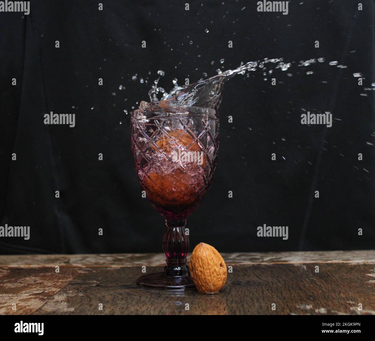 Dark shell splash hi-res stock photography and images - Alamy