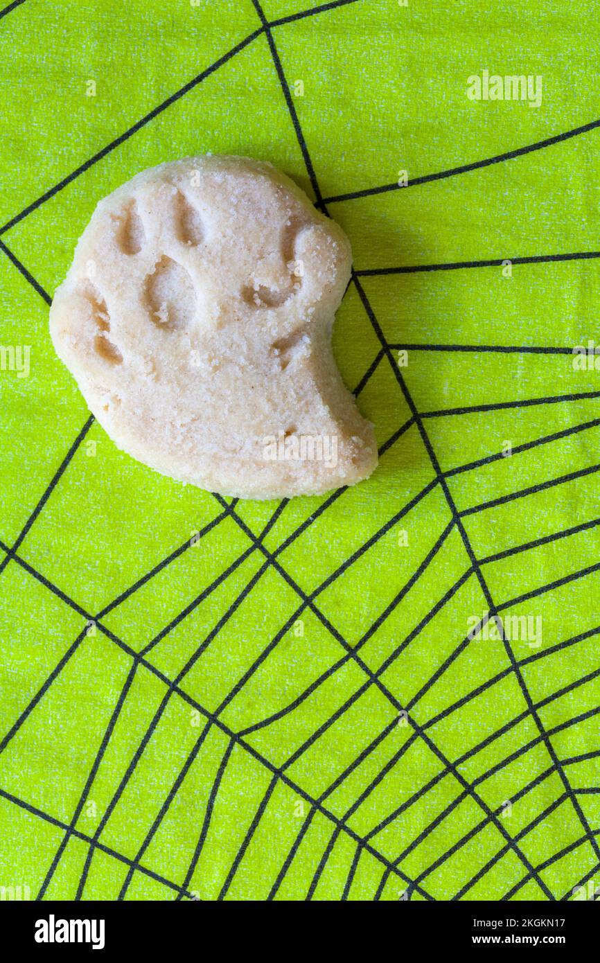 Ghost shaped shortbread hi-res stock photography and images - Alamy
