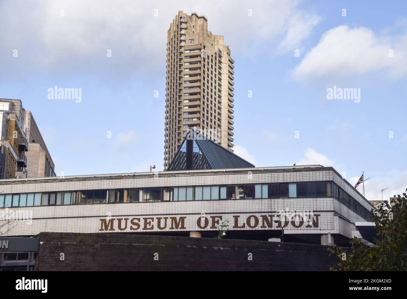 London, UK. 23rd November 2022. Exterior view of the Museum of London ...