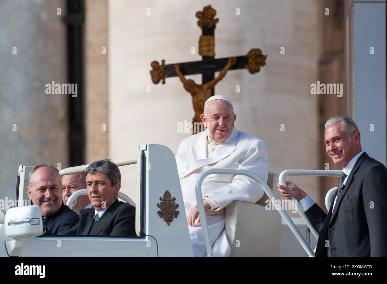 Gendarmeria vaticana hi-res stock photography and images - Alamy