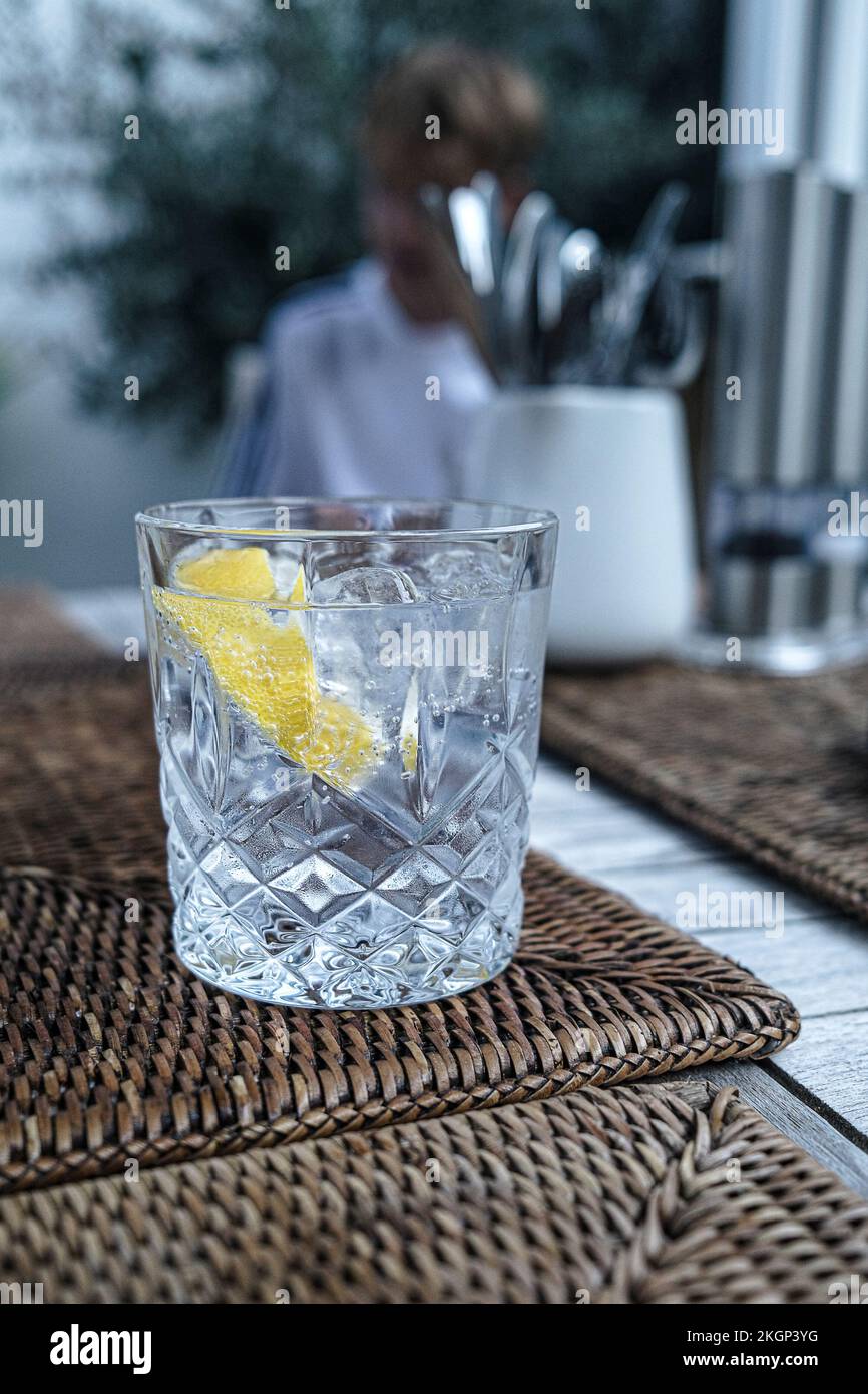Glass of gin hi-res stock photography and images - Alamy
