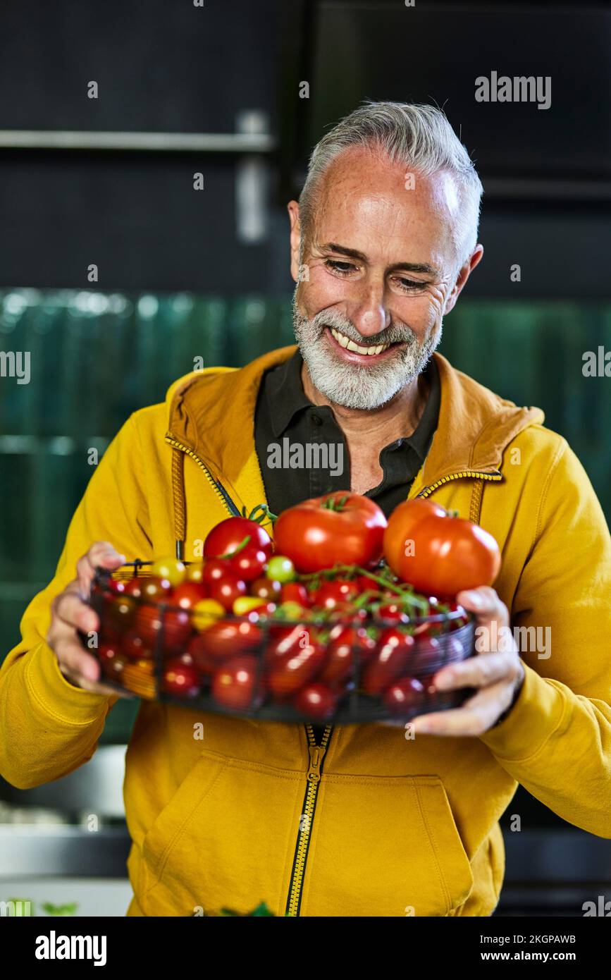Best ager in the kitchen hi-res stock photography and images - Alamy