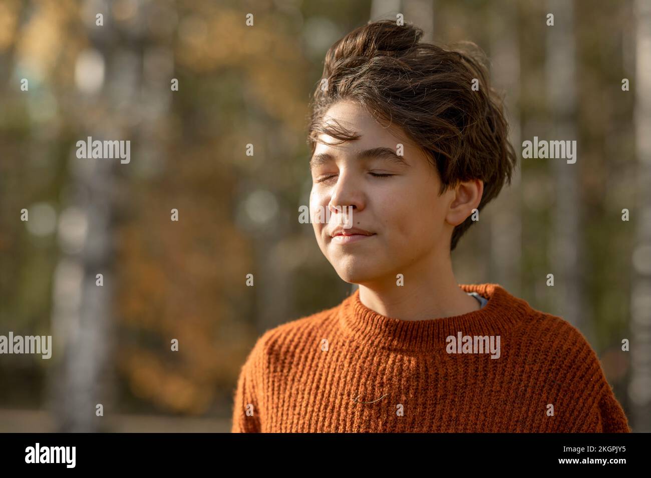 Boy eyes hi-res stock photography and images - Alamy