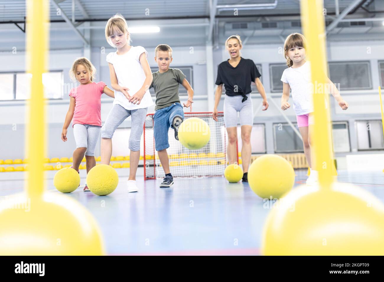 Primary school children playing on hi-res stock photography and images ...