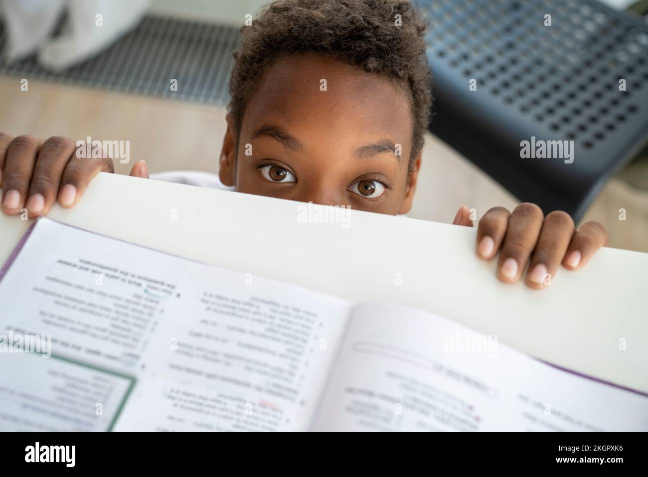 Edge table hi-res stock photography and images - Alamy