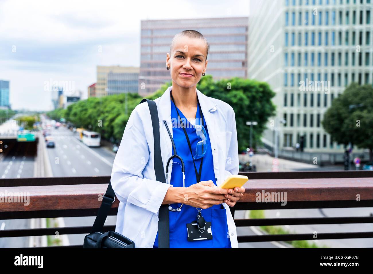 Worker smart hi-res stock photography and images - Alamy